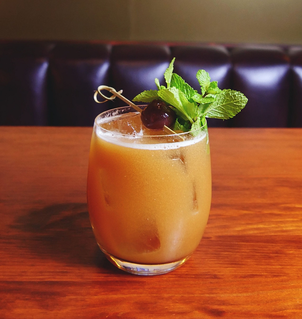 Whiskey bar, který neexistuje | Svoboda & Williams