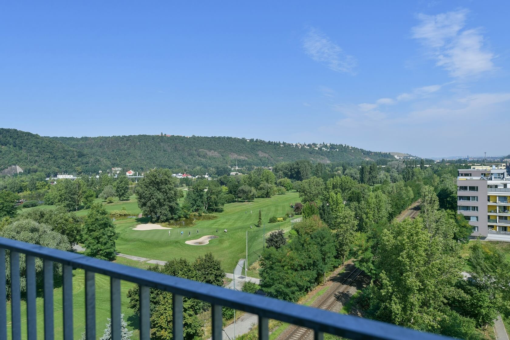 Mezi Vodami, Modřany - Praha 4 | Pronájem, Byt 3+kk, 128 m²